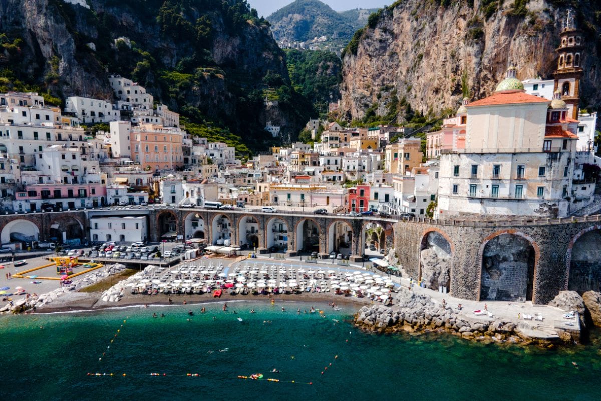 Nel film si chiama Altamonte, ma in realtà il borgo è un altro: la ...